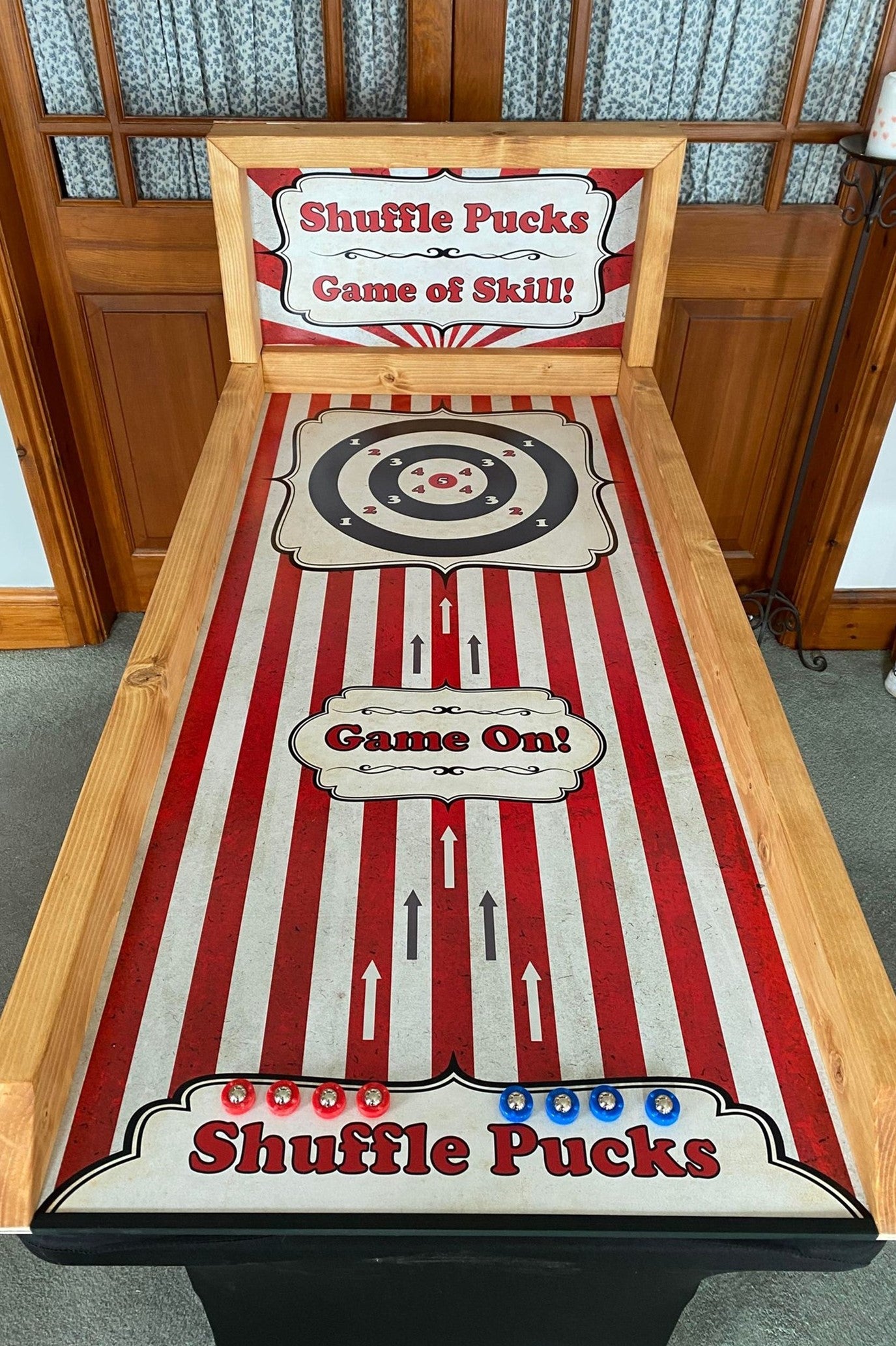 Shuffle Pucks – Retro Carnival Games